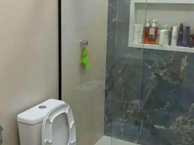 Casa com 200 m² e 3 quartos à venda em Vila Galvão