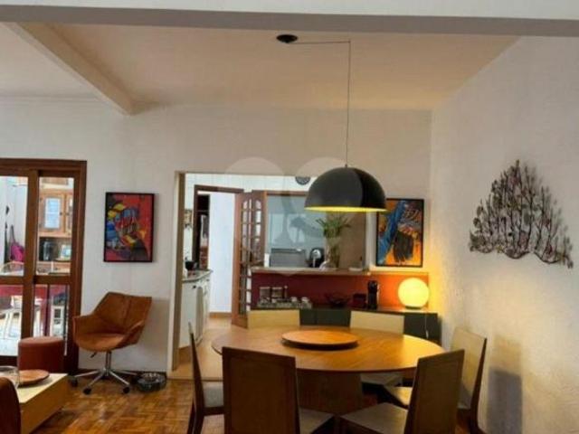 Casa com 200 m² e 4 quartos à venda em Pinheiros