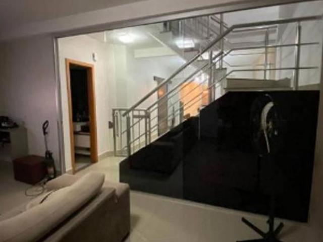 Casa com 210 m² e 3 quartos à venda em Jabaquara