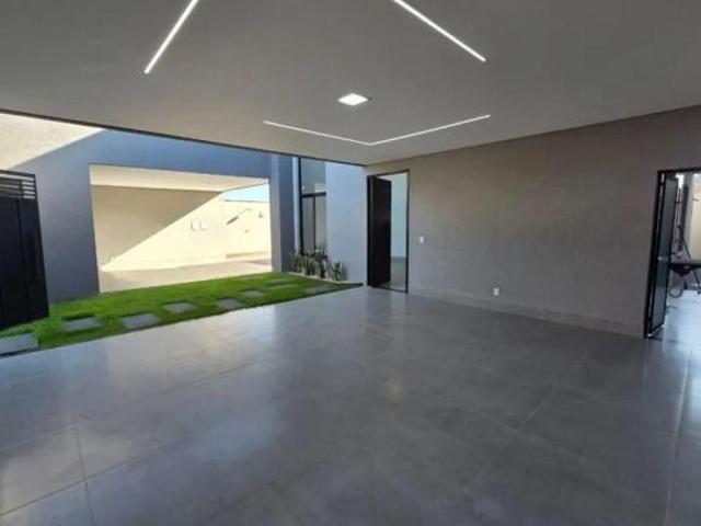 Casa com 210 m² e 3 quartos à venda em Jardim das Samambaias