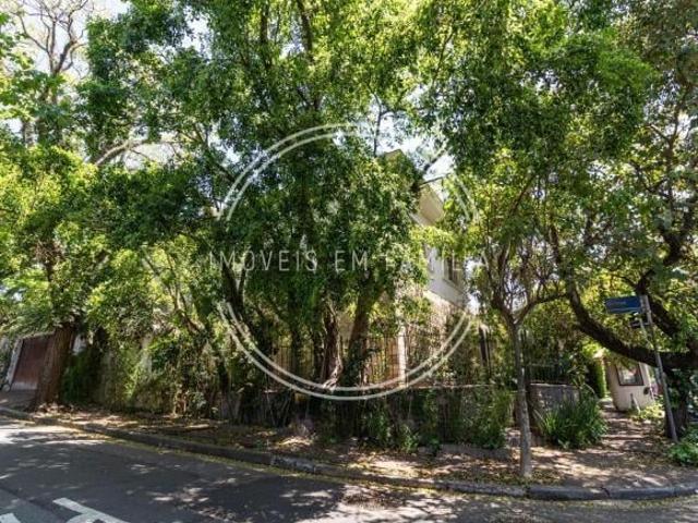 Casa com 211 m², 3 quartos à venda no bairro Vila Madalena