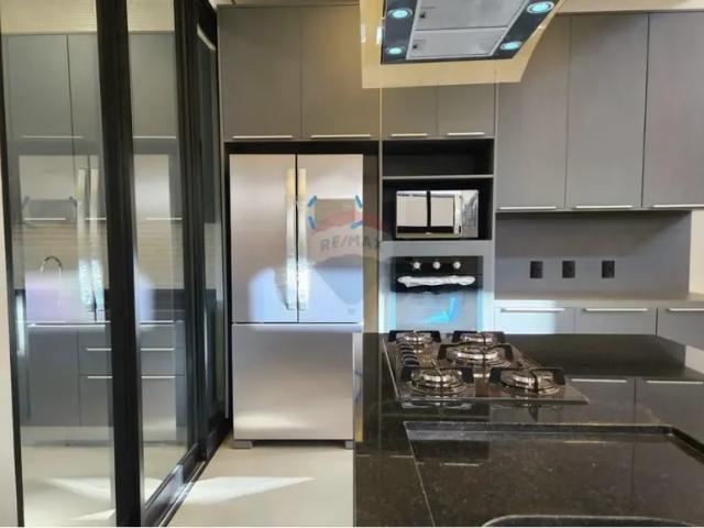 Casa com 212 m², 3 suítes Condomínio Alto do Castelo