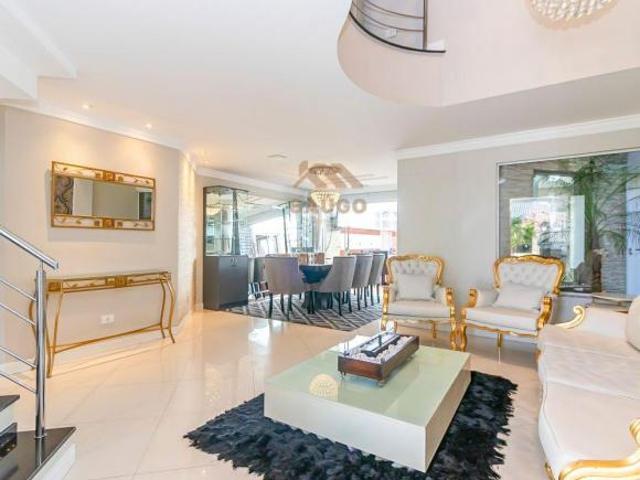Casa com 213 m² e 3 quartos à venda bairro Xaxim