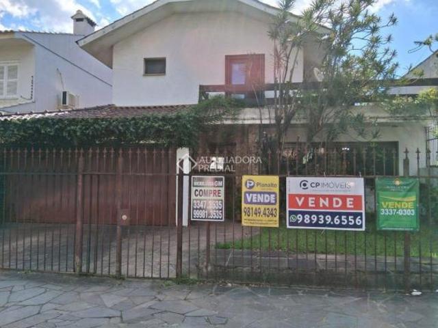 Casa com 214 m², em terreno de 720 m²  Comercial ou Residencial