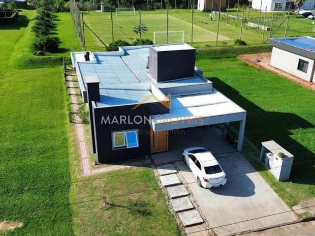 Casa com 215m² no Condomínio Reserva das Águas em Torres. Exclusiva condição de pagamento