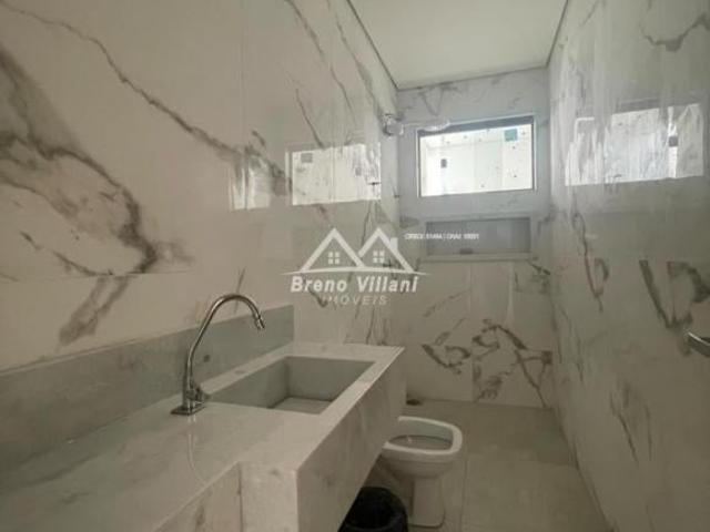 Casa com 216 m², terraço, 3 qts, suíte ao lado do centro de Betim