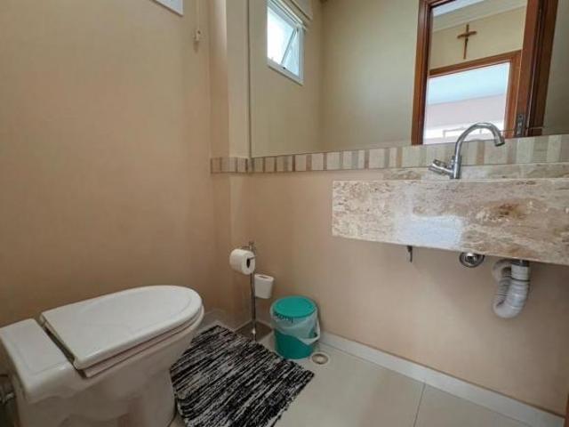 Casa com 219 m² e 4 quartos à venda em Bom Retiro