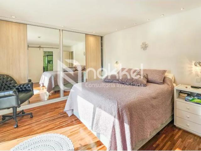 Casa com 220 m², 3 quartos sendo 3 suíte à venda no bairro Vila Vera