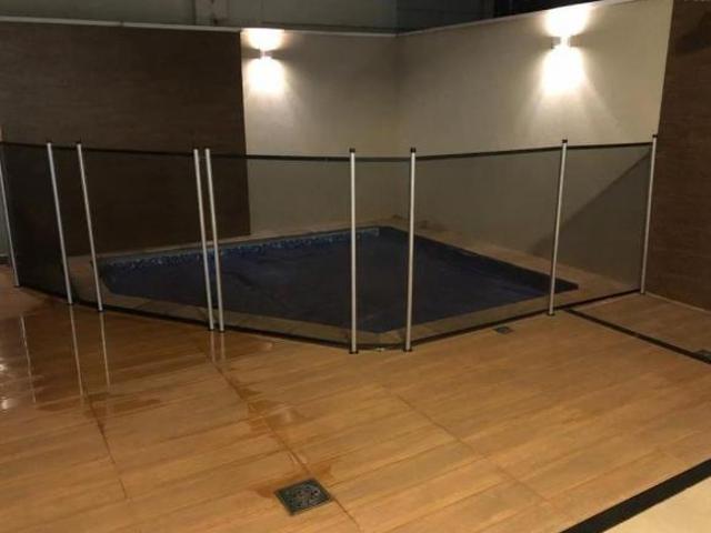 Casa com 220 m² e 3 quartos à venda em Vila Yara