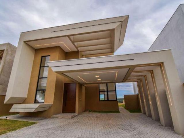 Casa com 240 m² e 3 quartos LÊ JARDIN
