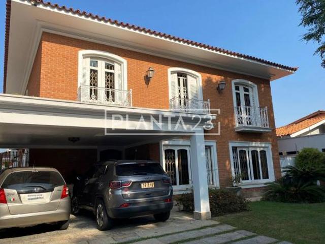 Casa com 248 m², 4 quartos sendo 1 suíte à venda no bairro Alto de Pinheiros