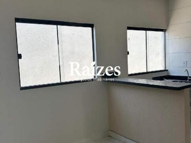 Casa com 2/4 sendo 1 suíte no Canaã