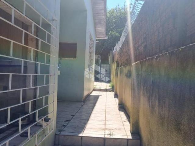Casa com 250 m² e 3 quartos à venda no bairro Santa Tereza