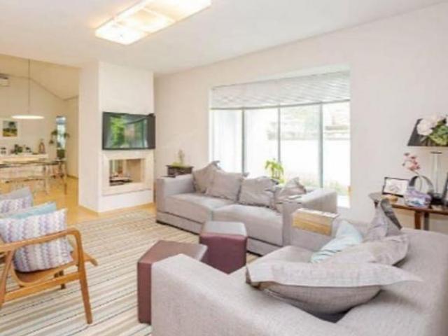Casa com 250 m² e 3 quartos à venda no Jardim Europa