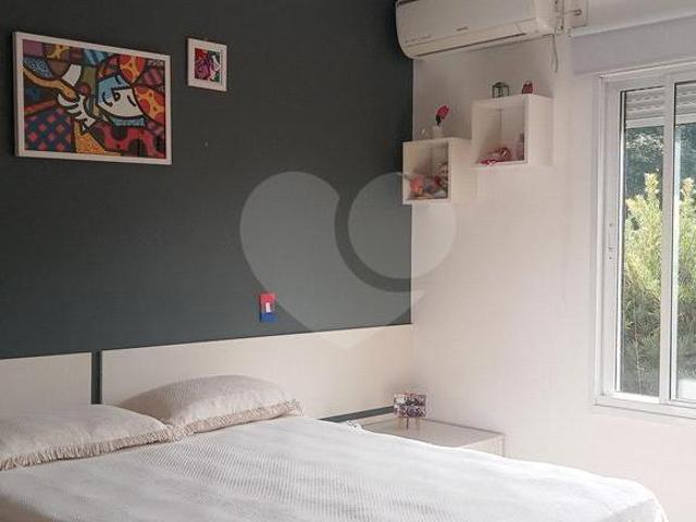 Casa com 250 m² e 3 quartos à venda em Jardim Leonor Mendes de Barros