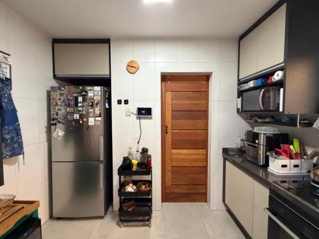 Casa com 250 m² e 3 quartos à venda em Jd.Bonfiglioli, fácil acesso ao metrô Butantã e Vila Sônia