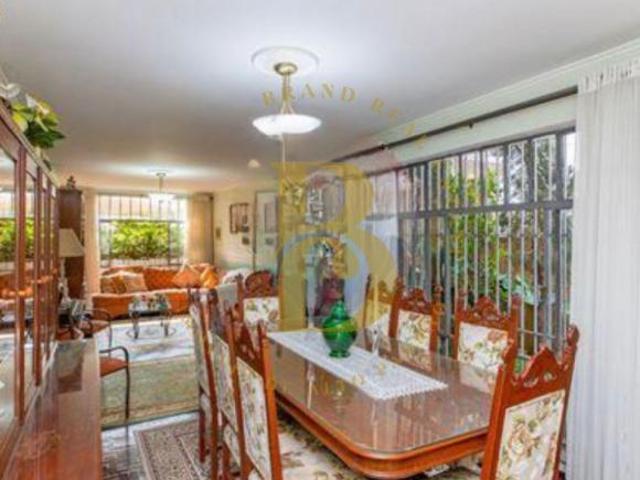Casa com 250m² com 4 quartos à venda no bairro Brooklin
