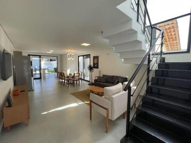 Casa com 253 m² e 5 quartos 3 suítes à venda, Jardim São Lourenço