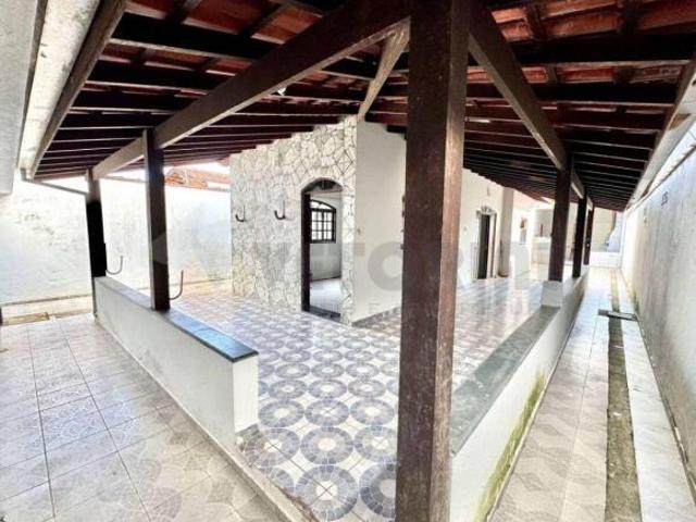 Casa com 255 m² e 4 quartos sendo 2 suítes em venda em Sumaré