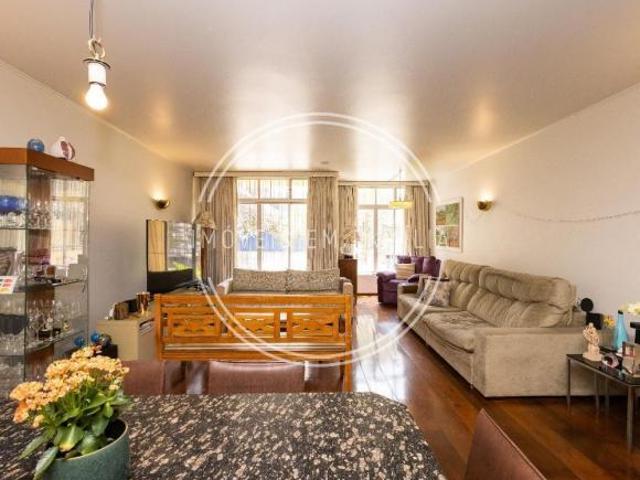 Casa com 256 m², 5 quartos sendo 2 suítes à venda no bairro Vila Madalena
