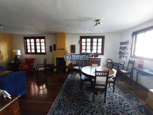 Casa com 258 m², 3 quartos sendo 1 suíte e 6 vagas Sumaré/SP