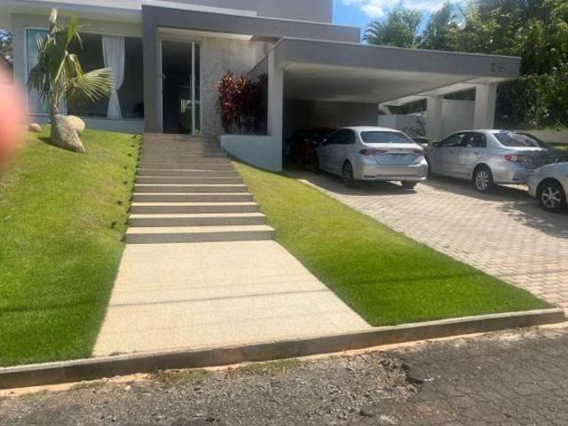 Casa com 260 m² e 3 quartos à venda no Condomínio Terras de Santa Teresa