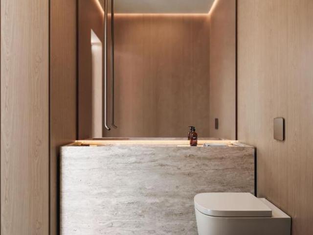 Casa com 262m², 4 suites Fundos para APP