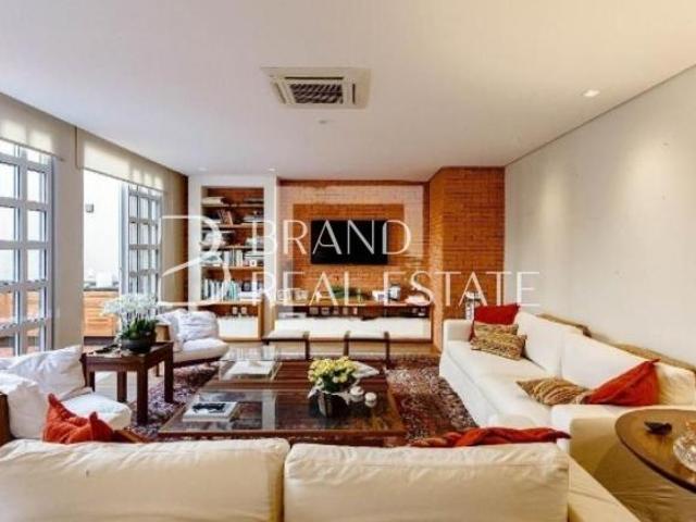 Casa com 265 m², 3 quartos sendo 3 suítes à venda no bairro Vila Nova Conceição