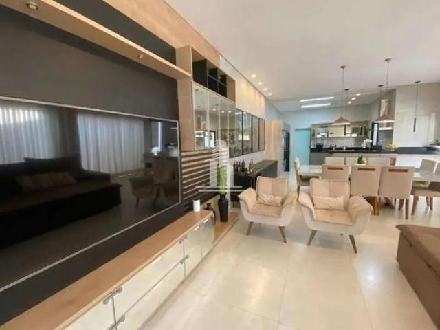 Casa com 270m² no Centro Indaiatuba