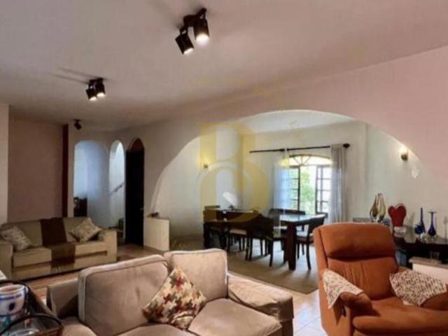 Casa com 275m² à venda no bairro Vila Madalena