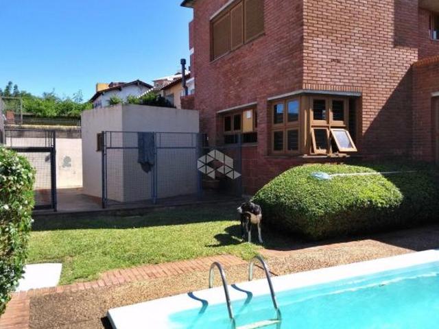 Casa com 276m² e 3 quartos à venda no Menino Deus