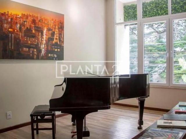 Casa com 280 m², 3 quartos sendo 3 suítes à venda no bairro Cerqueira César