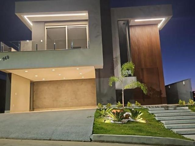 Casa com 280 m² e 4 quartos à venda em Gran Park