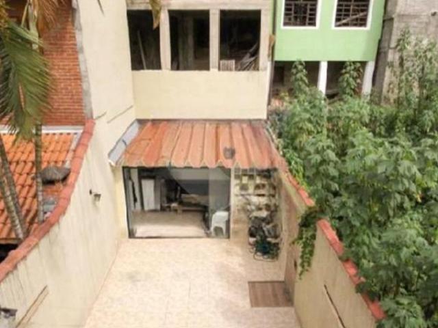 Casa com 280m² 3 quartos e 5 vagas