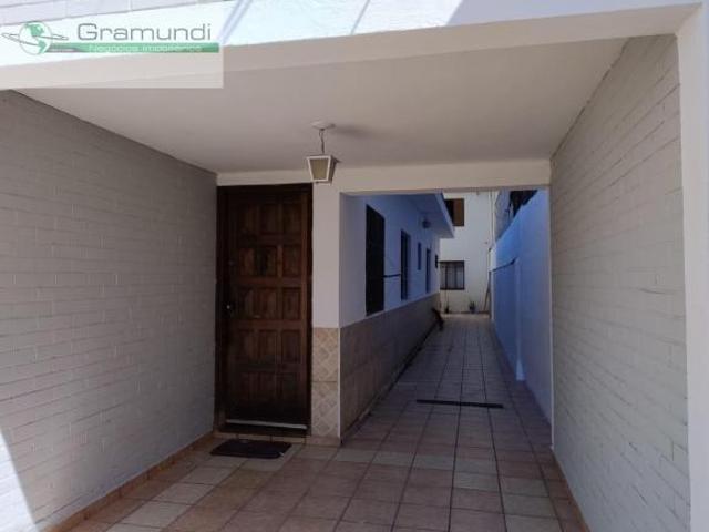 Casa com 2 Moradias no Mesmo Terreno – Próxima ao Metrô, Trem e Shopping V.