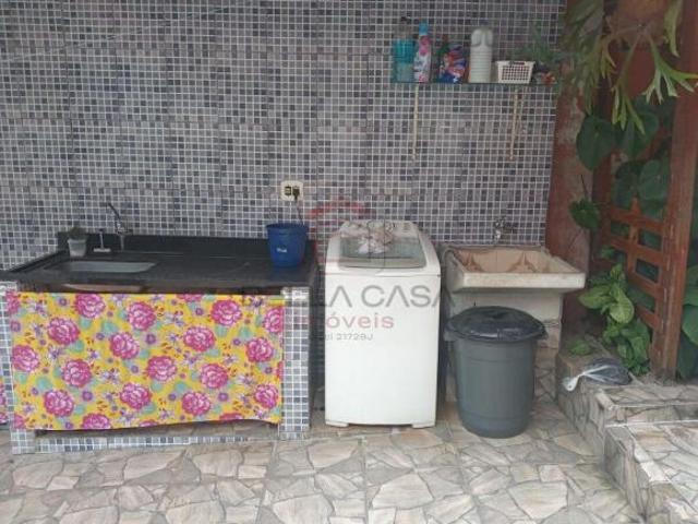 Casa com 2 moradias à venda na Vila Bela terreno 10x45