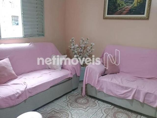 Casa com 2 moradias independentes