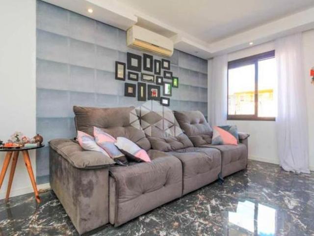 Casa com 2 doermitórios e pátio no Loteamento Nova Ipanema no Bairro Hipica em Porto Alegre/RS