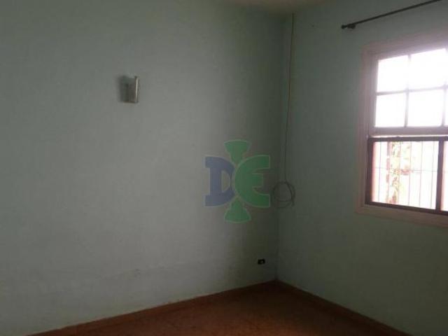 CASA COM 2 DOMITÓRIO NO CENTRO