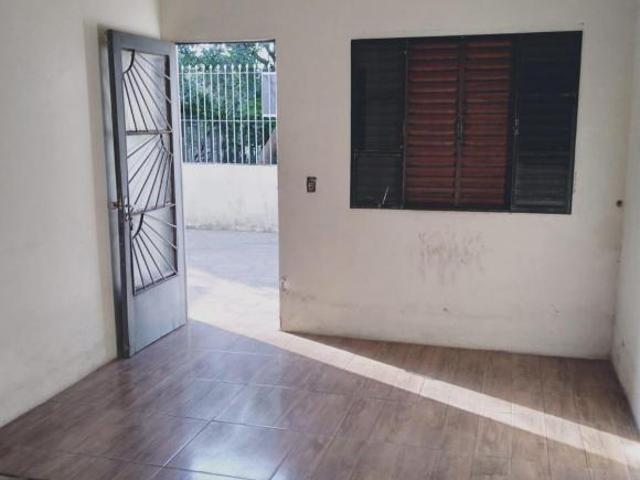 Casa com 2 dorm. de alvenaria em região arborizanada