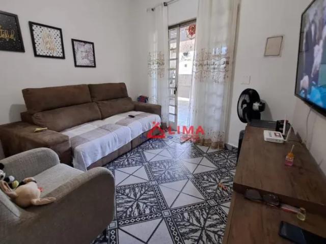 Casa com 2 dormitórios à venda por R$ 370.000 Maracanã Praia Grande/SP