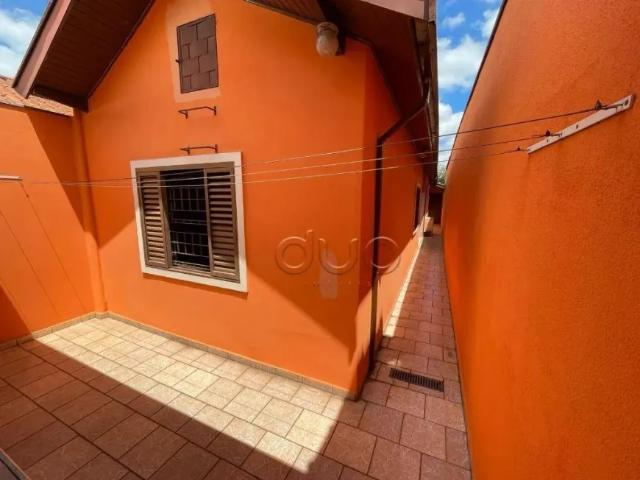 Casa com 2 dormitórios à venda, 120 m² por R$ 380.000,00 Vila Rezende Piracicaba/SP