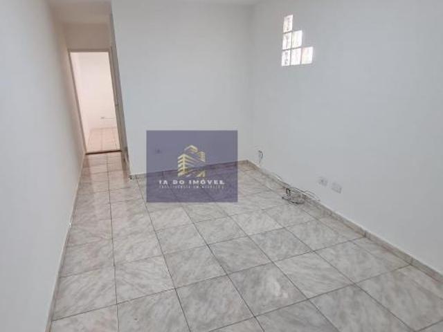 Casa com 2 dormitório para vender na Cidade Ademar!