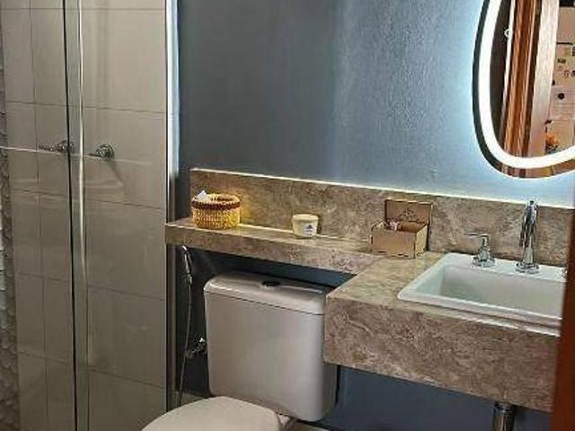Casa com 2 dormitórios MAIS sala comercial