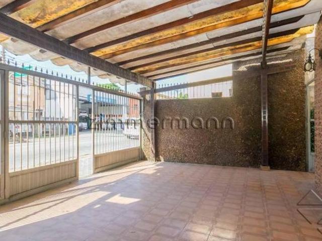 CASA COM 2 DORMITÓRIOS NA BARRA FUNDA