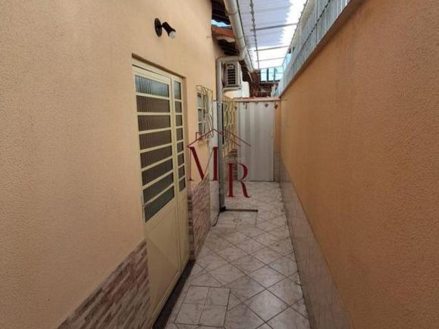 Casa com 2 dormitórios no Canto do forte em Praia Grande SP