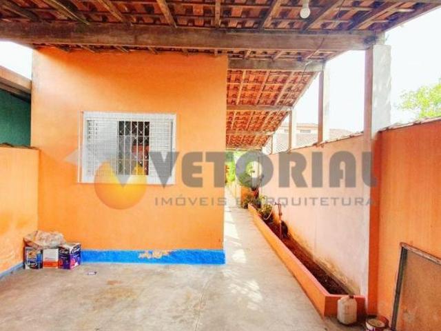 Casa com 2 dormitórios à venda, 107 m² por R$ 320.000,00 Poiares Caraguatatuba/SP
