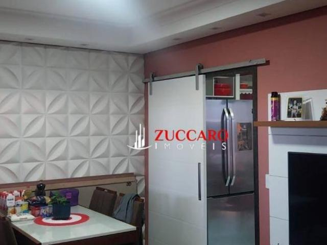 Casa com 2 dormitórios à venda, 109 m² por R$ 570.000 Parque Flamengo Guarulhos/SP