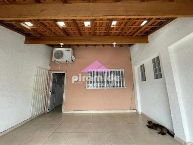 Casa com 2 dormitórios à venda, 109 m² por R$ 620.000,00 Bosque dos Eucaliptos São José dos Camp