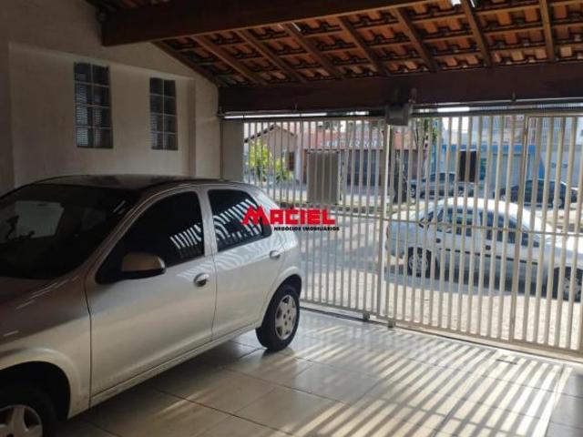 Casa com 2 dormitórios à venda, 109 m² por R$ 620.000 Bosque dos Eucaliptos São José dos Campos/